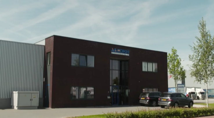 Victor V-Turn A26Y and Hardinge Bridgeport VMC 610XP with HALTER ...